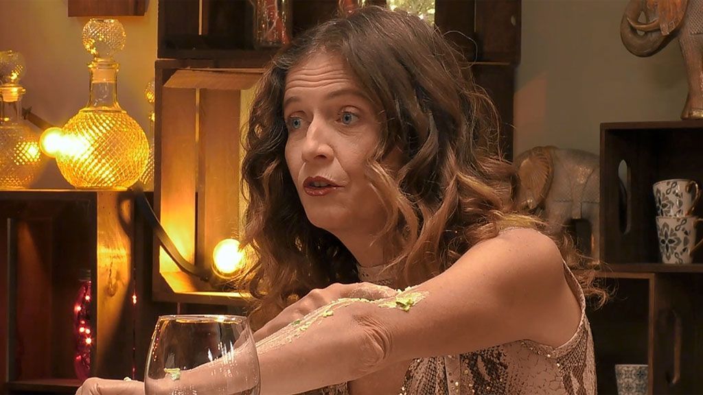 First dates | Top Vídeos María nos desvela el verdadero problema de la ...