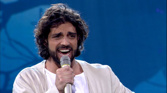 Momentos G | O galego Christian Escuredo sorpréndenos cunha canción do ...